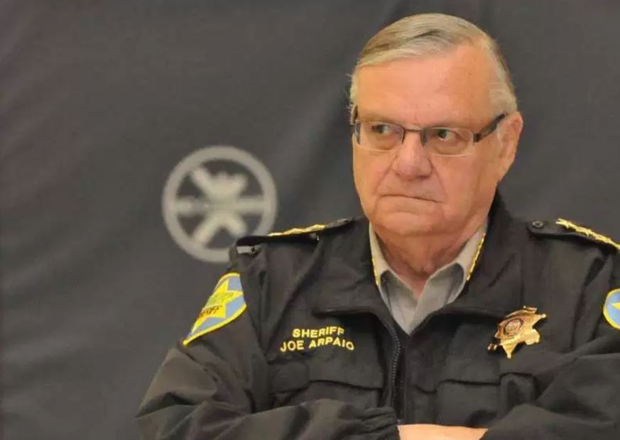 Trump perdonó al ex sheriff de Arizona Joe Arpaio, dueño de duros ...