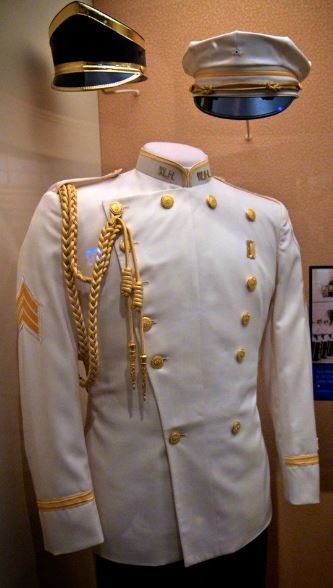 Nixon Police uniform | Prisionero en Argentina