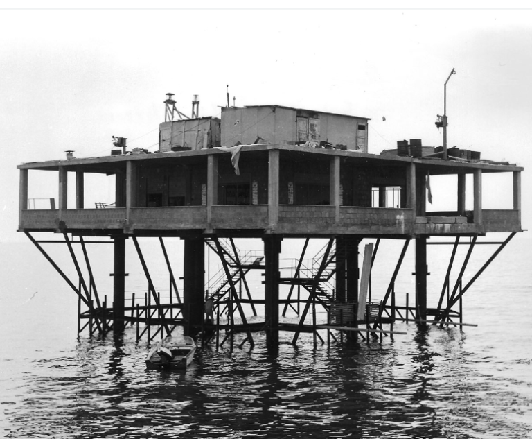 República de la Isla Rosa | Prisionero en Argentina